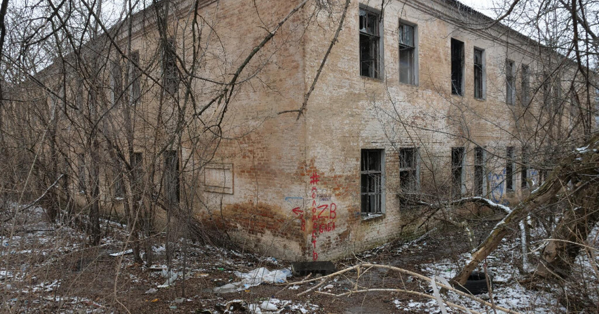 155 photos of Soviet Abandoned Brick Buildings in Winter – Fotoref
