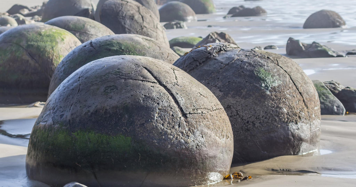 175 photos of Spherical Mineral Boulders – Fotoref