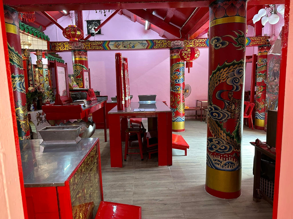201 photos of Small Tucked Away Chinese Temple – Fotoref