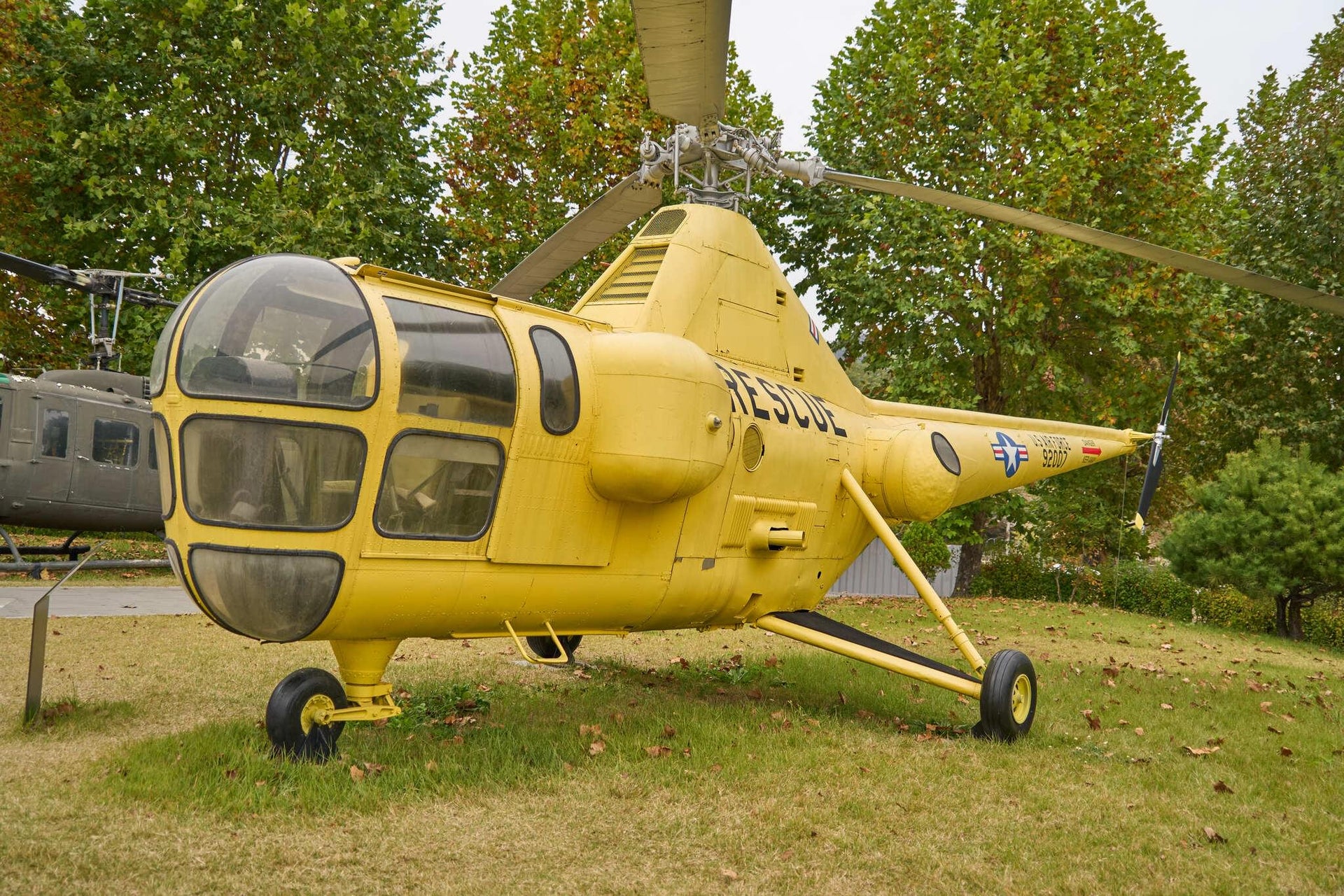 140 photos of H-5H Dragonfly Rescue Helicopter – Fotoref