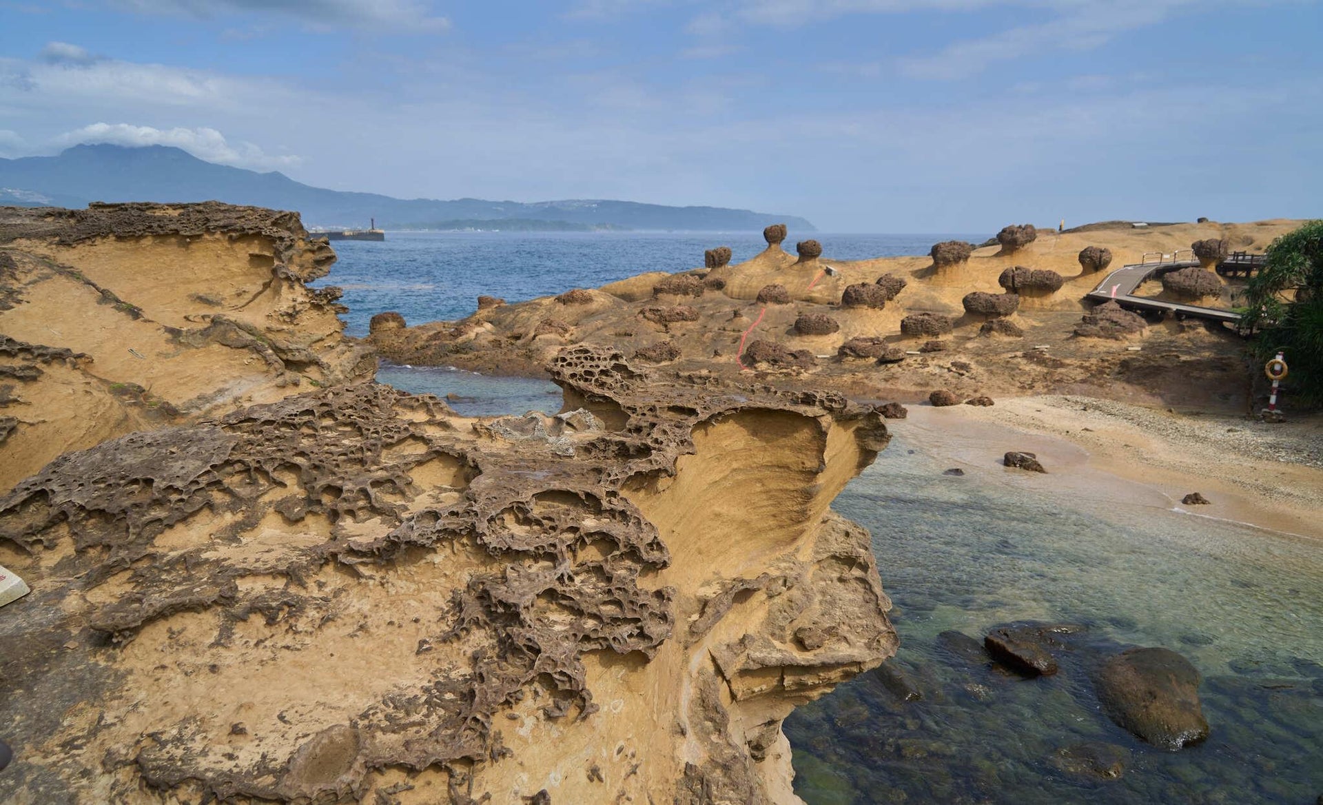 296 photos of Yellow Porous Volcanic Beach Rocks – Fotoref