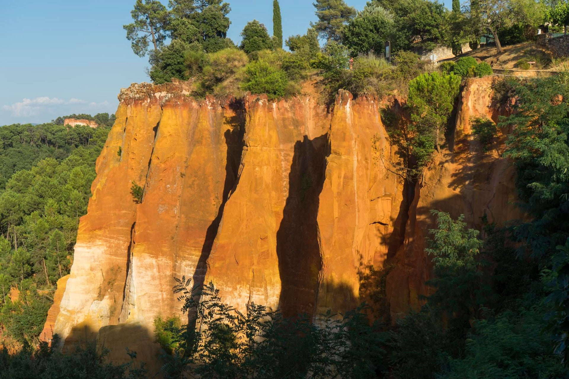 100 photos of Ochre Eroded Overgrown Quarry – Fotoref