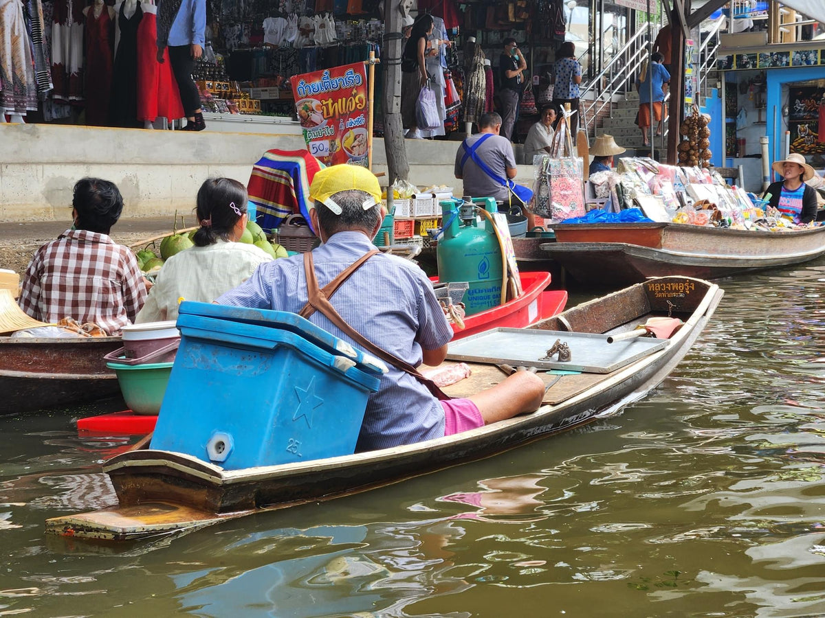 213 photos of Asian Floating Market – Fotoref