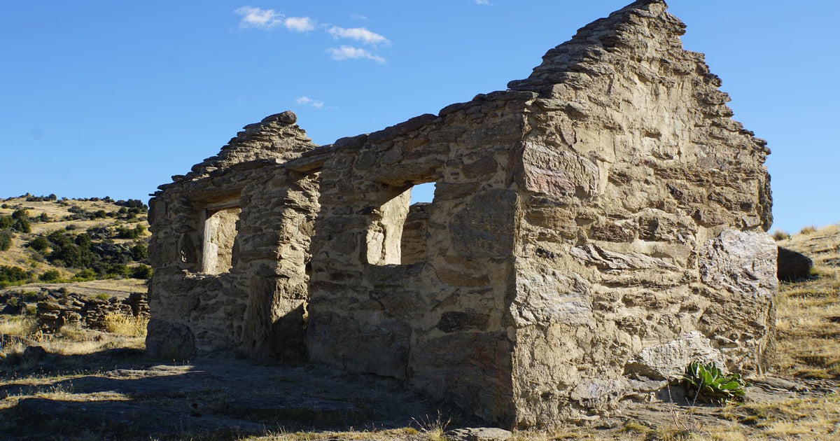 129 photos of Old Gold Mining Brick Huts – Fotoref