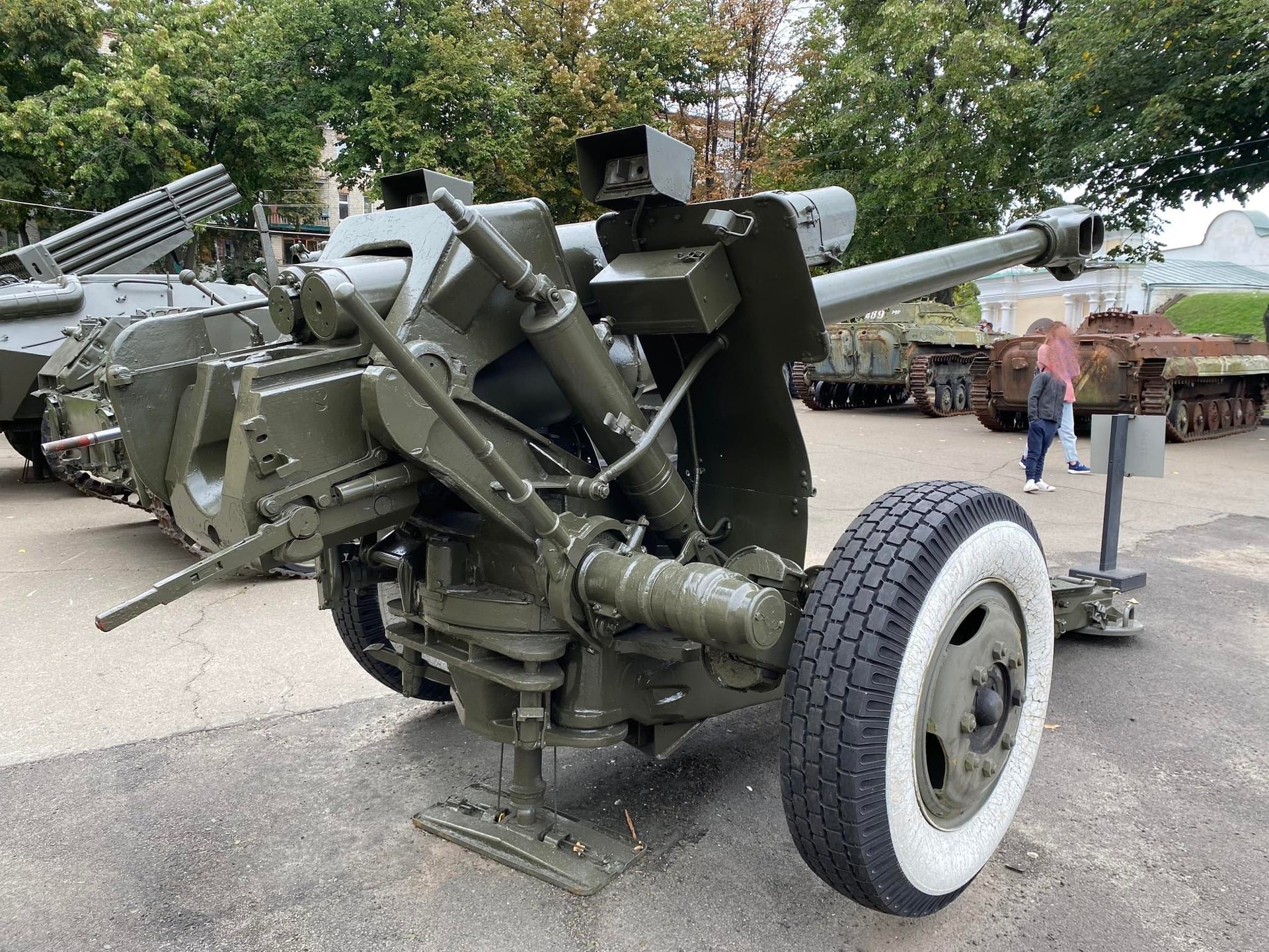 102 photos of Soviet 122mm Howitzer D-30 – Fotoref