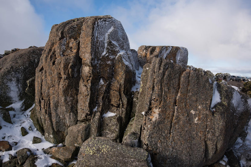 209 photos of Snowy Rocks – Fotoref
