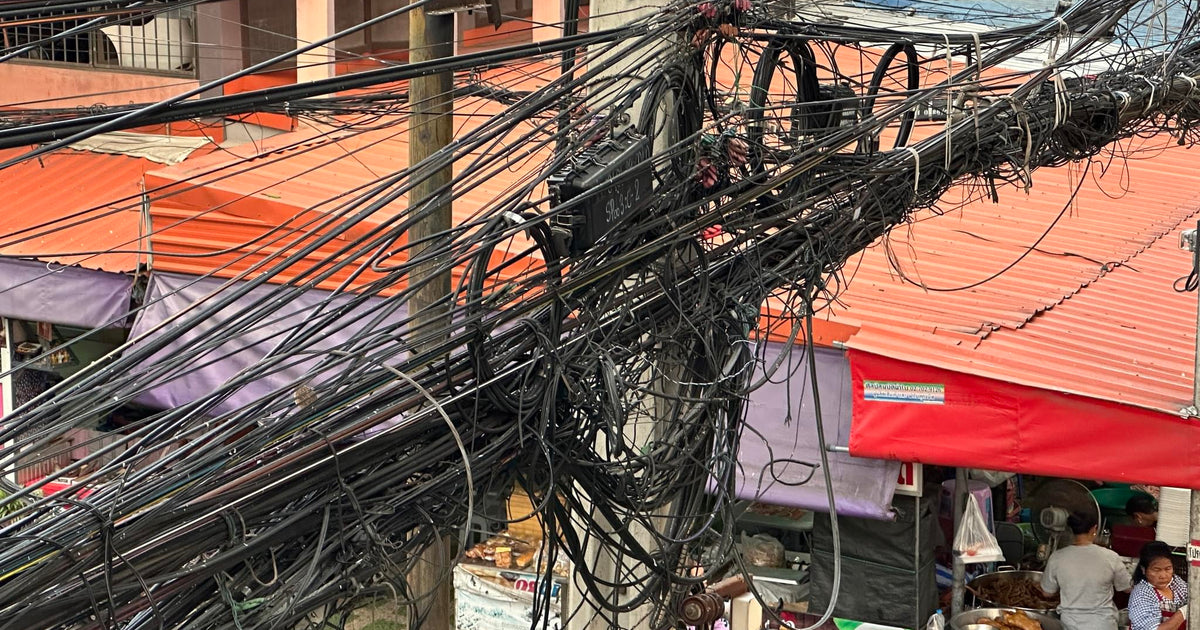 172 photos of Bangkok Messy Wires – Fotoref