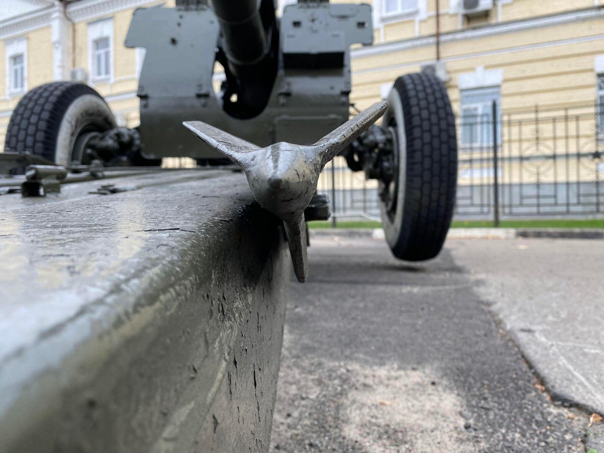 102 photos of Soviet 122mm Howitzer D-30 – Fotoref