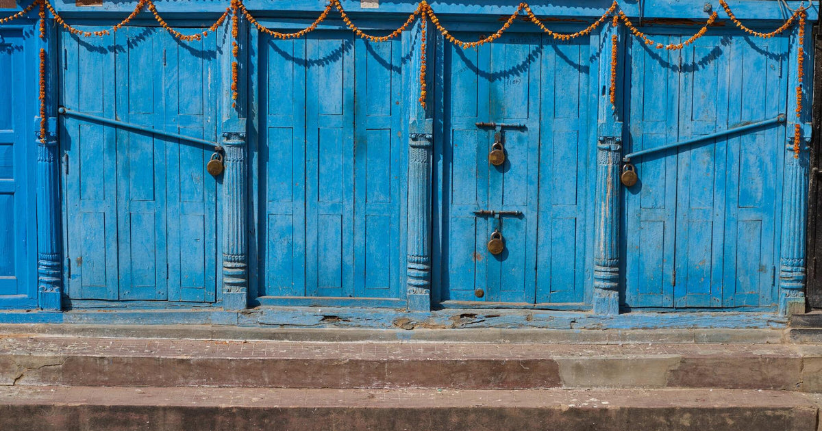 61 photos of Old Crumbling Traditional Nepalese Building – Fotoref