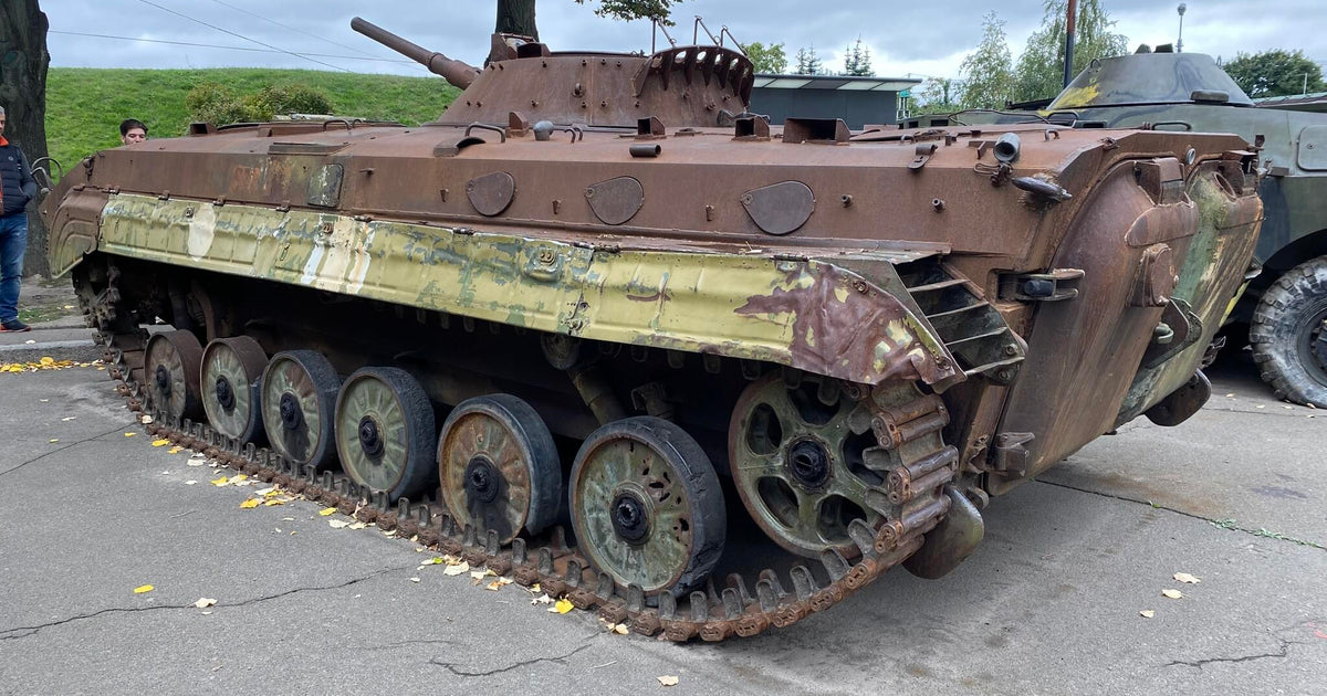 103 photos of Rusty Soviet Infantry Fighting Vehicle BMP-1 – Fotoref