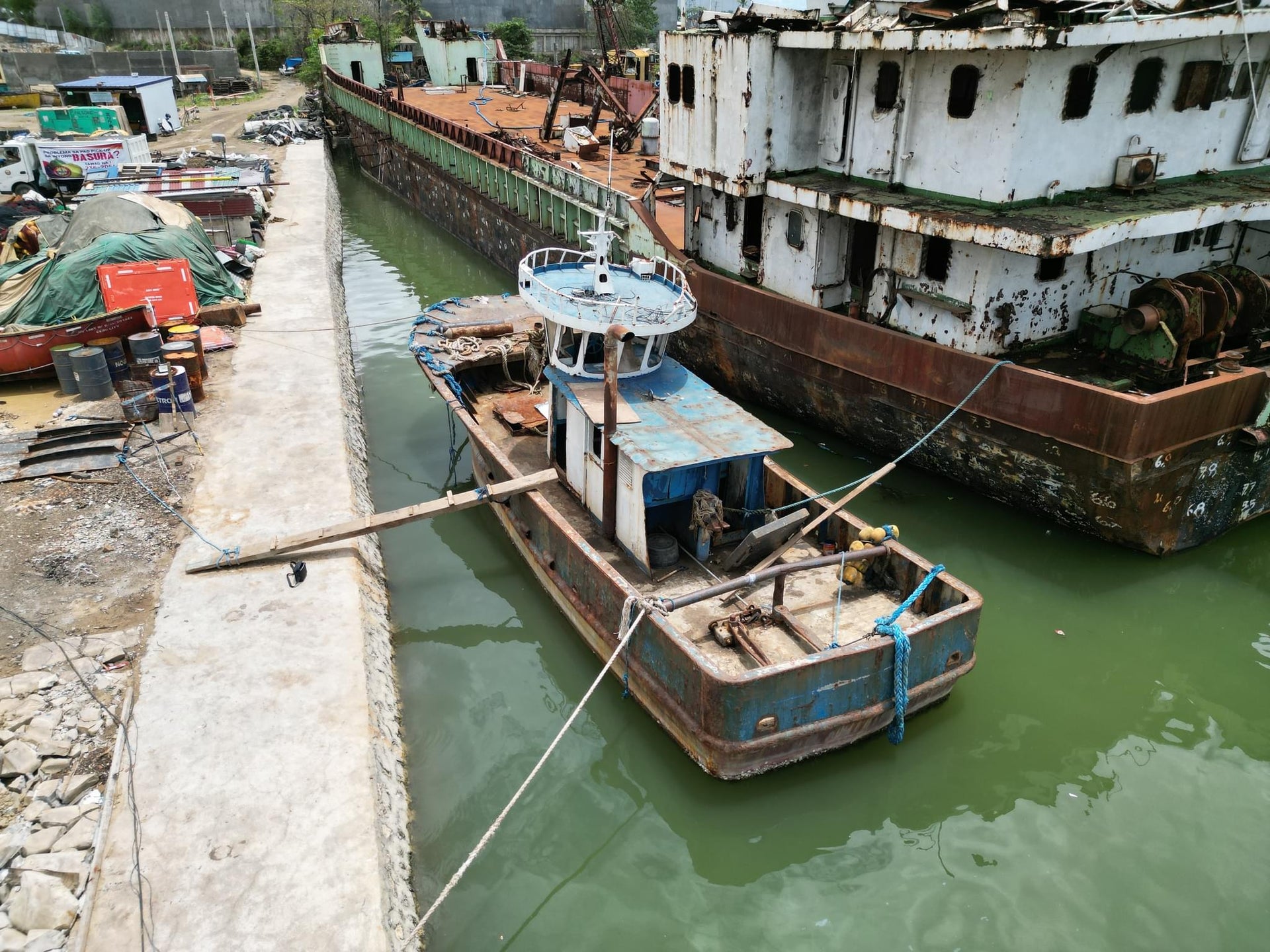 115 photos of Small Rusty Boat Interior and Exterior – Fotoref