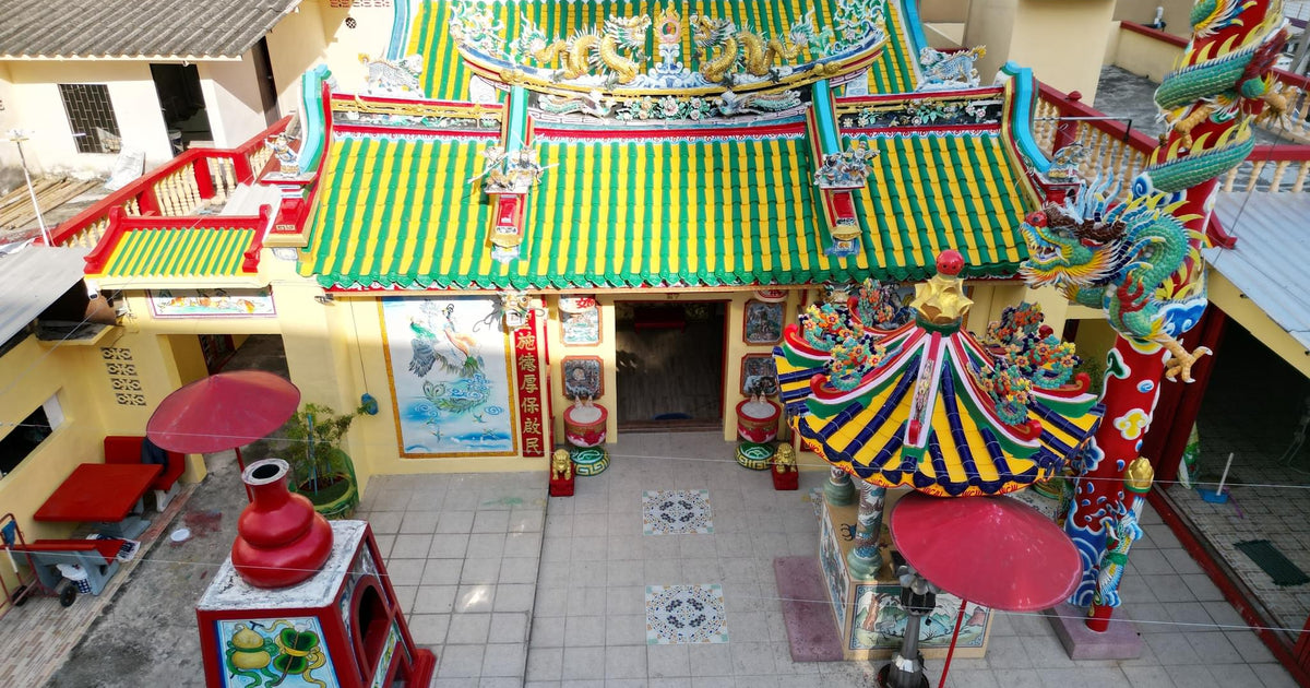 201 photos of Small Tucked Away Chinese Temple – Fotoref