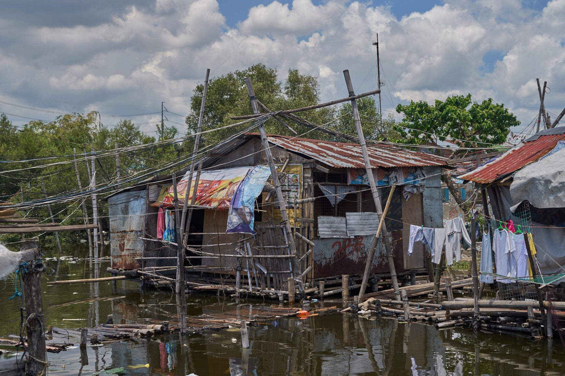 165 photos of Manila Bayside Slums – Fotoref