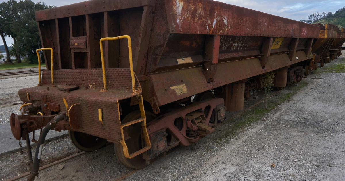 78 photos of Rusty Cargo Rail Cars – Fotoref