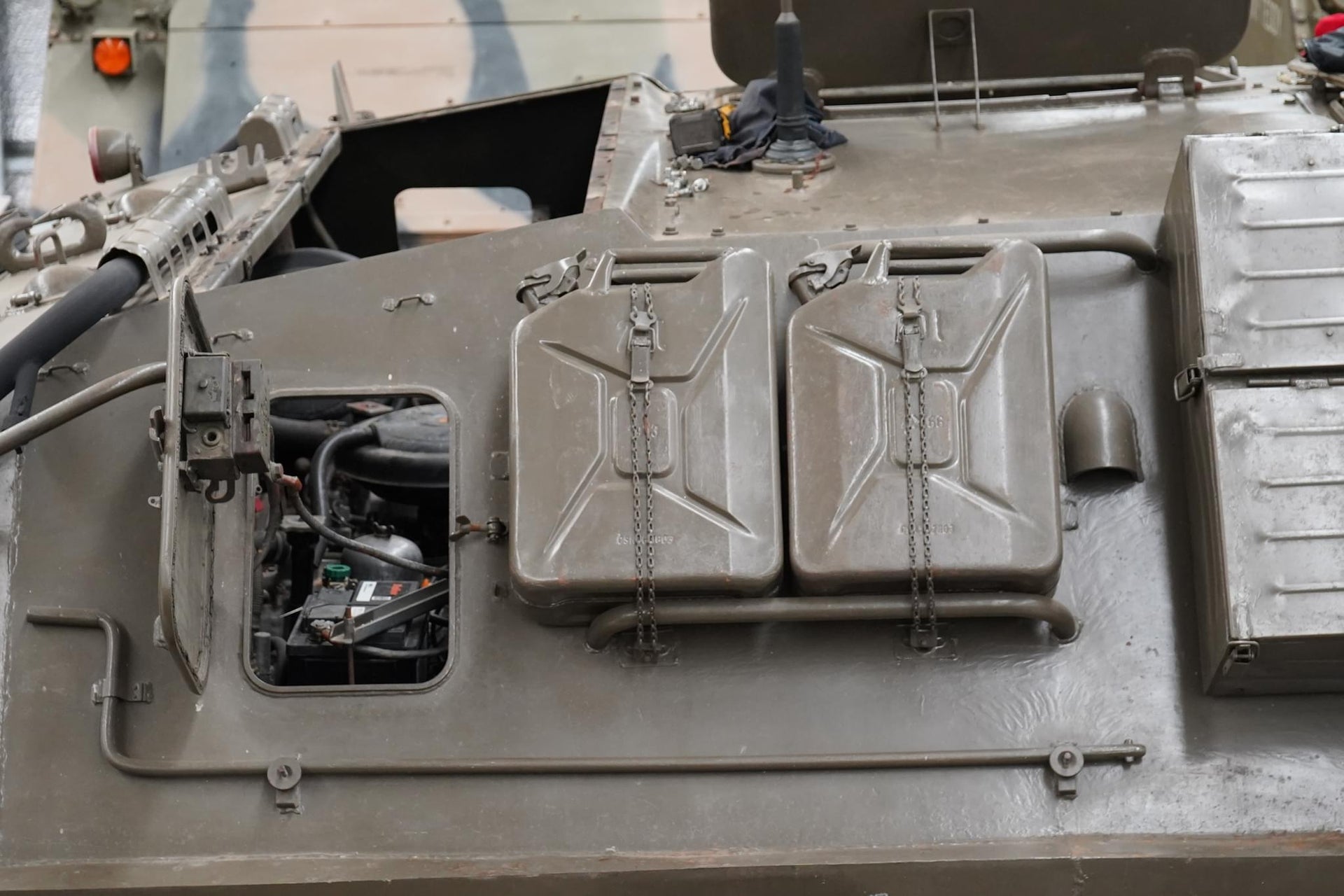 89 photos of Soviet BTR Commanding Unit – Fotoref