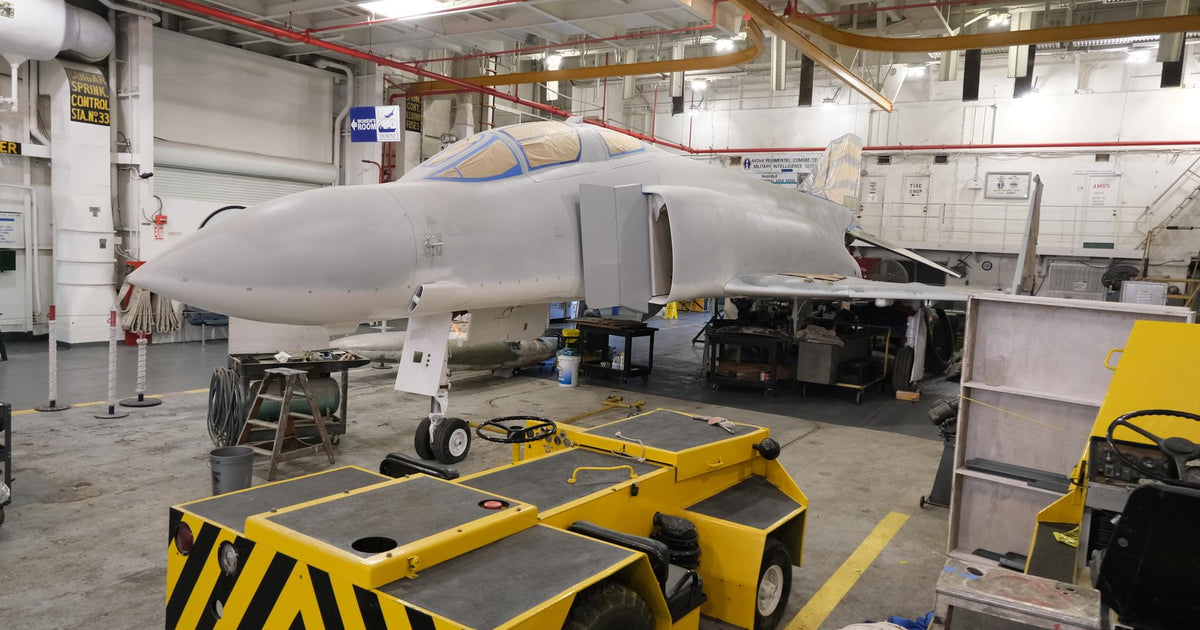 327 photos of USS Hornet Aircraft Carrier Interior – Fotoref
