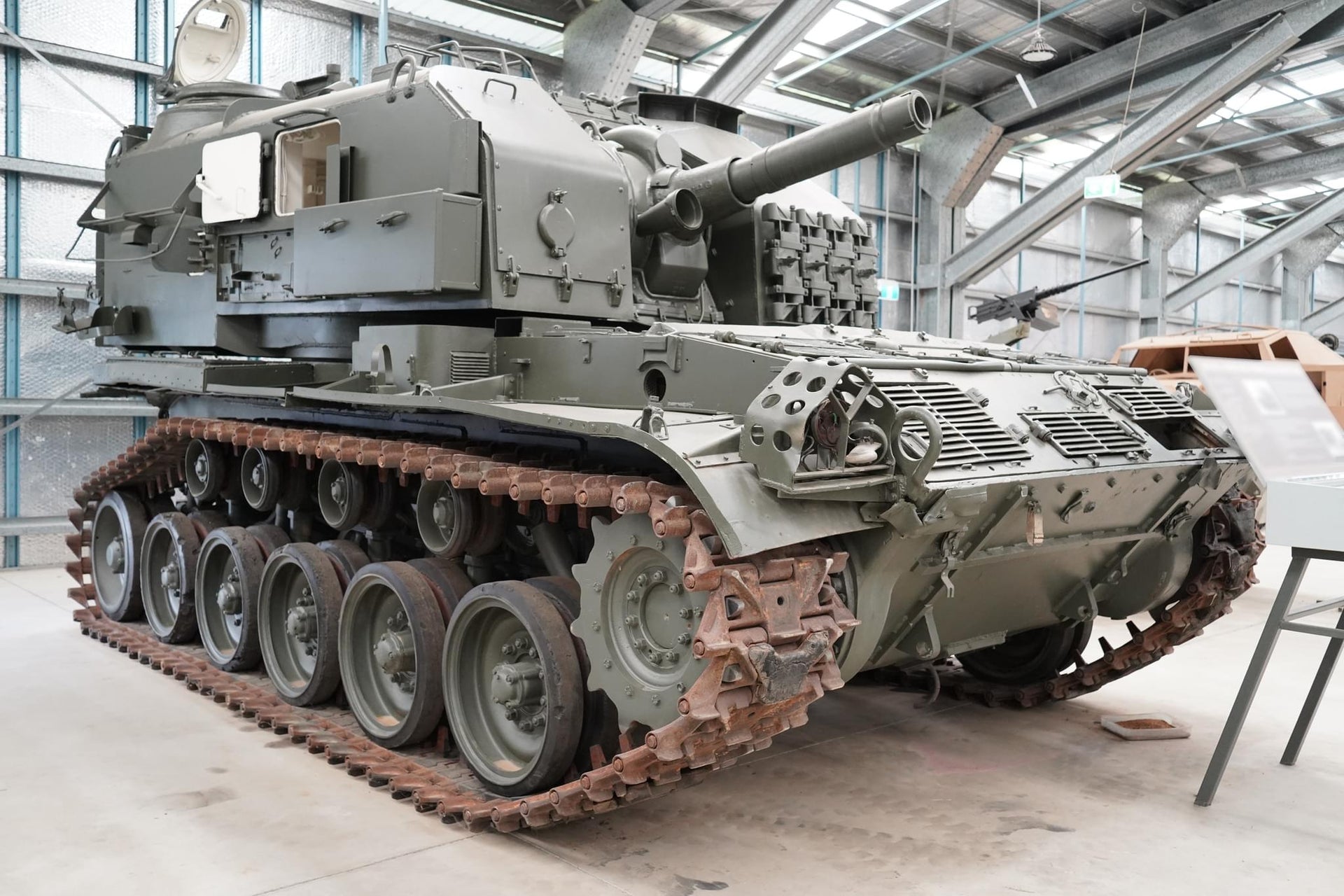 117 photos of US M52 105mm Self-Propelled Howitzer – Fotoref