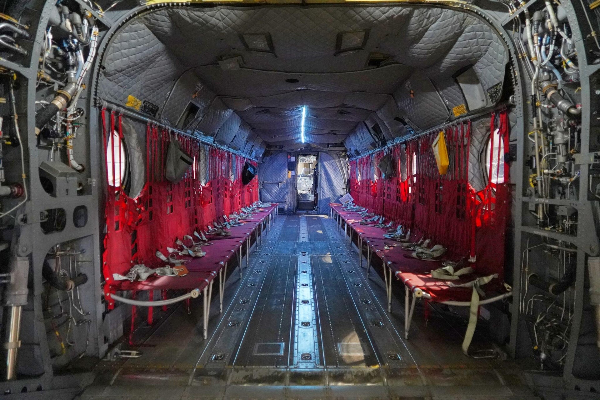 269 photos of Chinook CH-47 Exterion and Interior – Fotoref