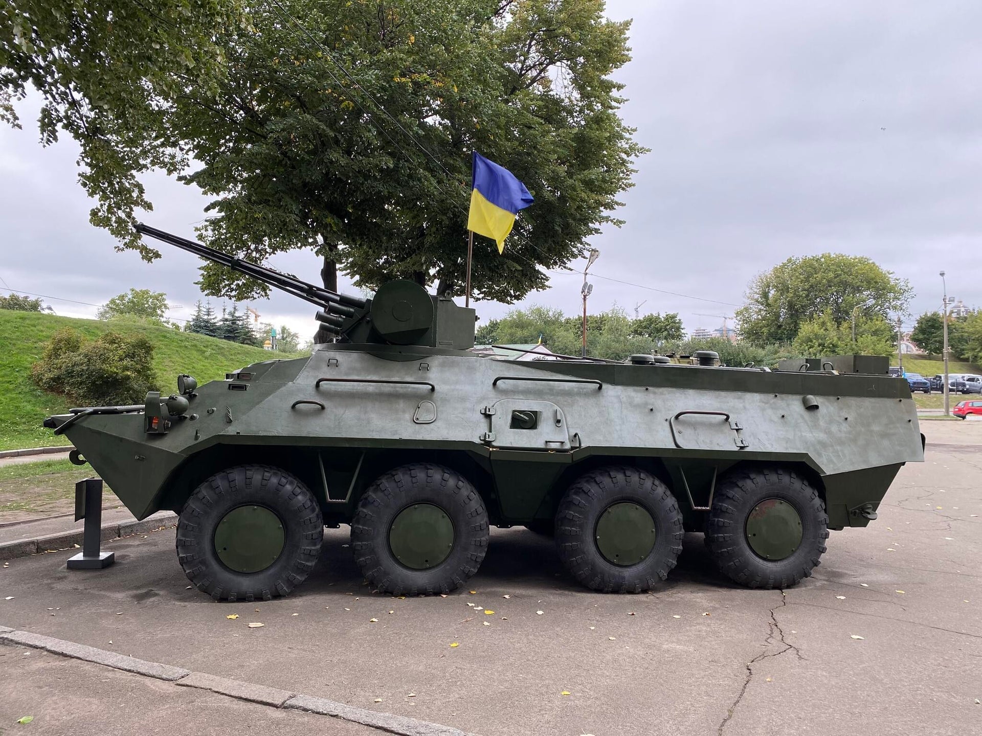 80 photos of Ukrainian Armored Personnel Carrier BTR-3DA – Fotoref